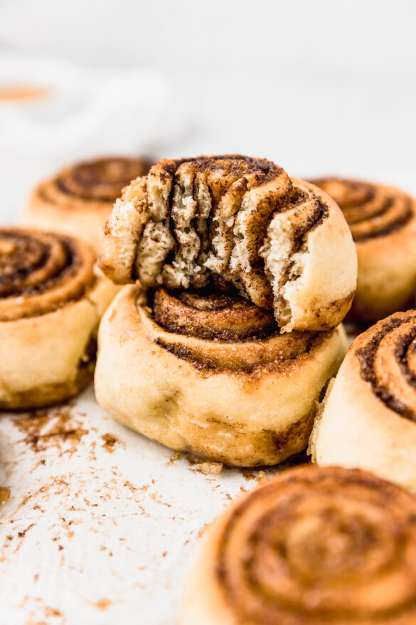 Cinnamon rolls (rollos de canela) suaves y melosos - Cravings Journal