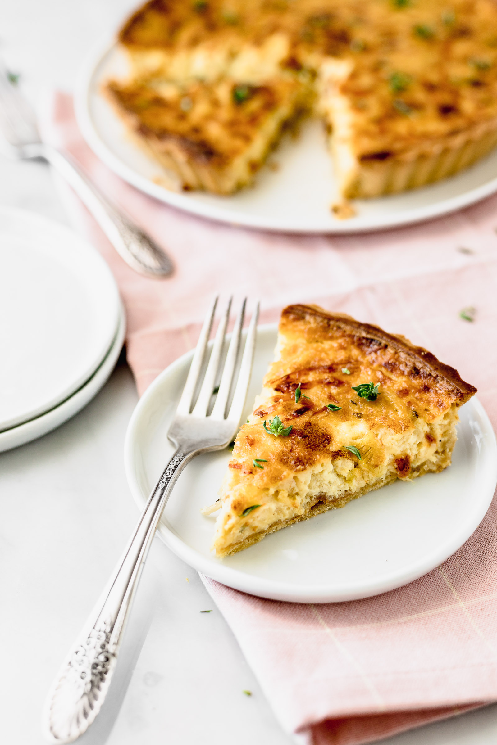 Quiche de cebolla caramelizada - Cravings Journal
