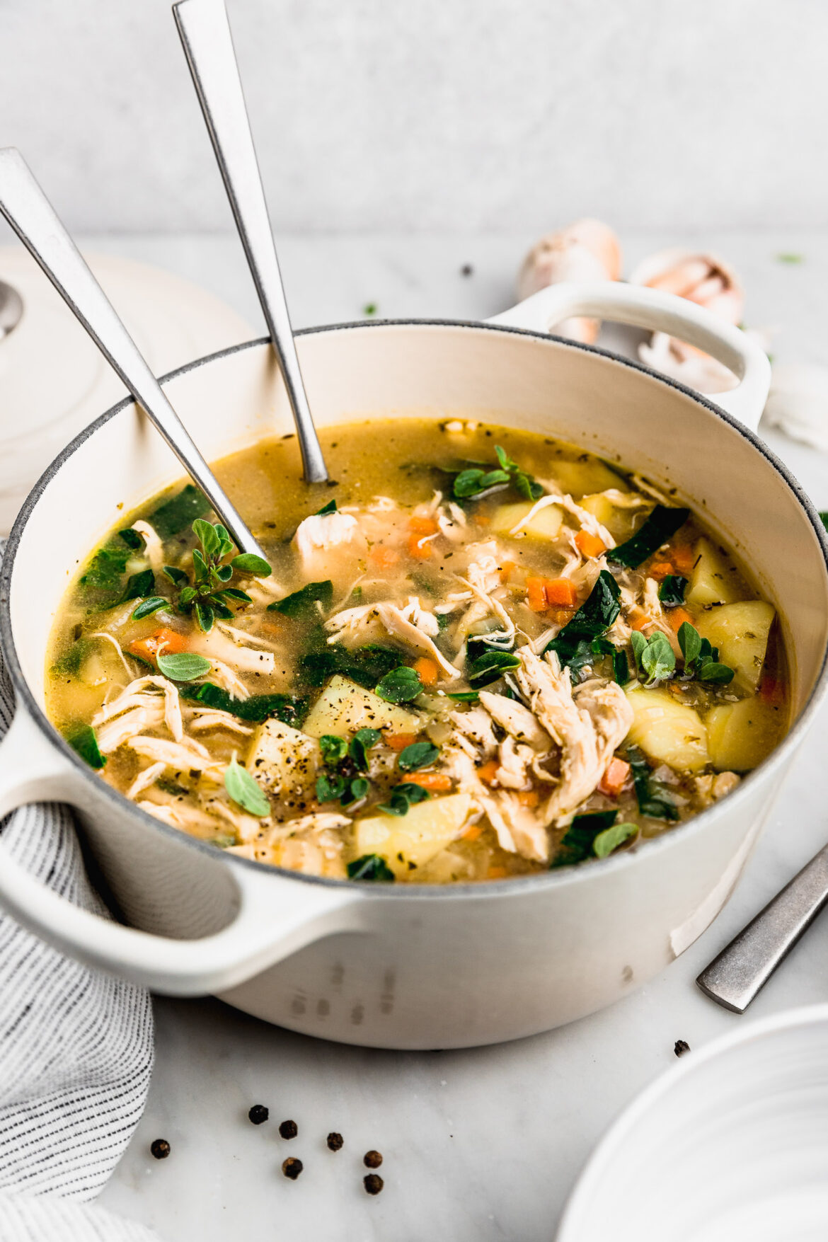 Sopa de pollo para alimentar el alma - Cravings Journal