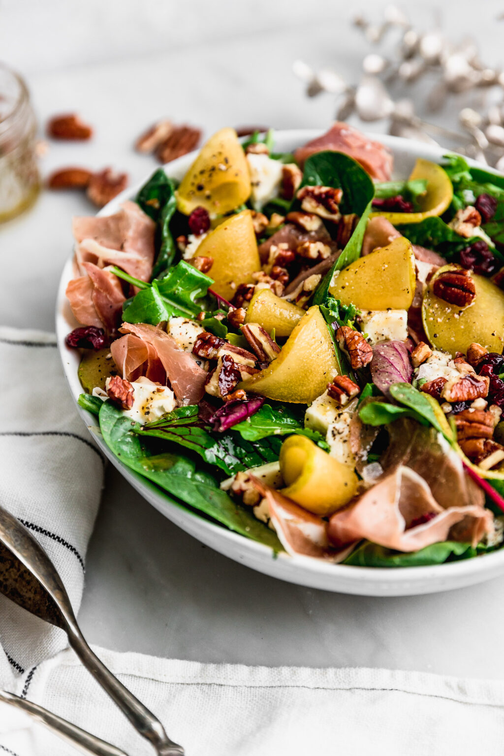 Ensalada con peras acarameladas y queso azul - Cravings Journal