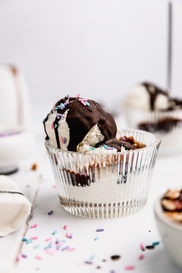 Salsa de chocolate dura para helado (zambito) - Cravings Journal