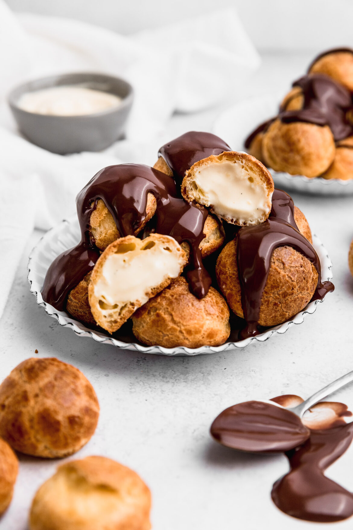 Profiteroles con salsa de chocolate (muchos tips) - Cravings Journal