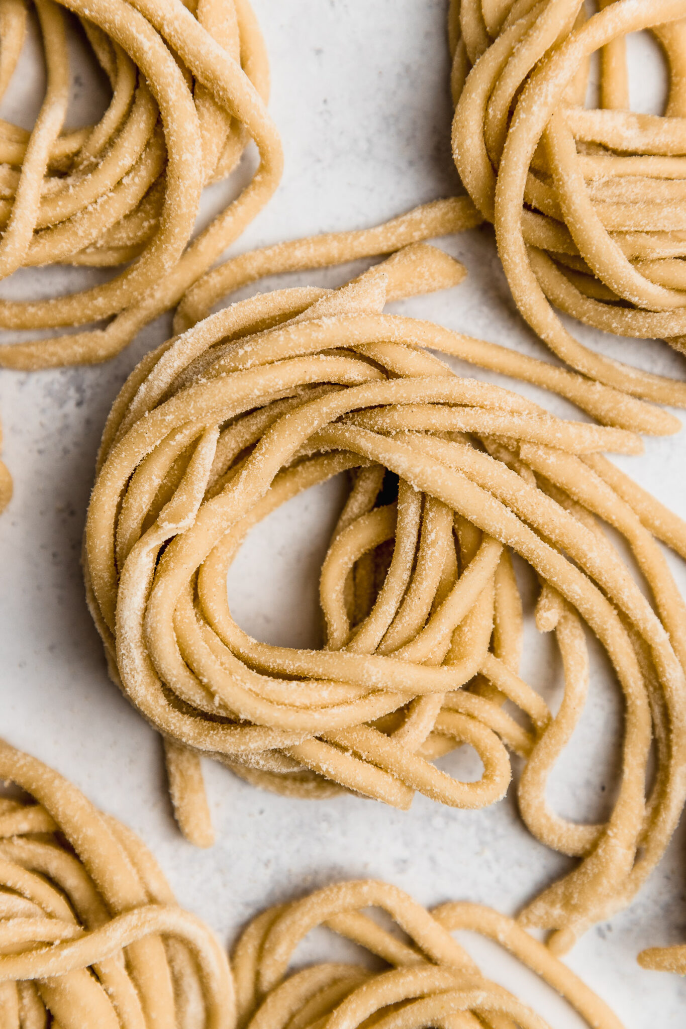 Pasta Pici Casera (Pasta Fresca Hecha a Mano) - Cravings Journal