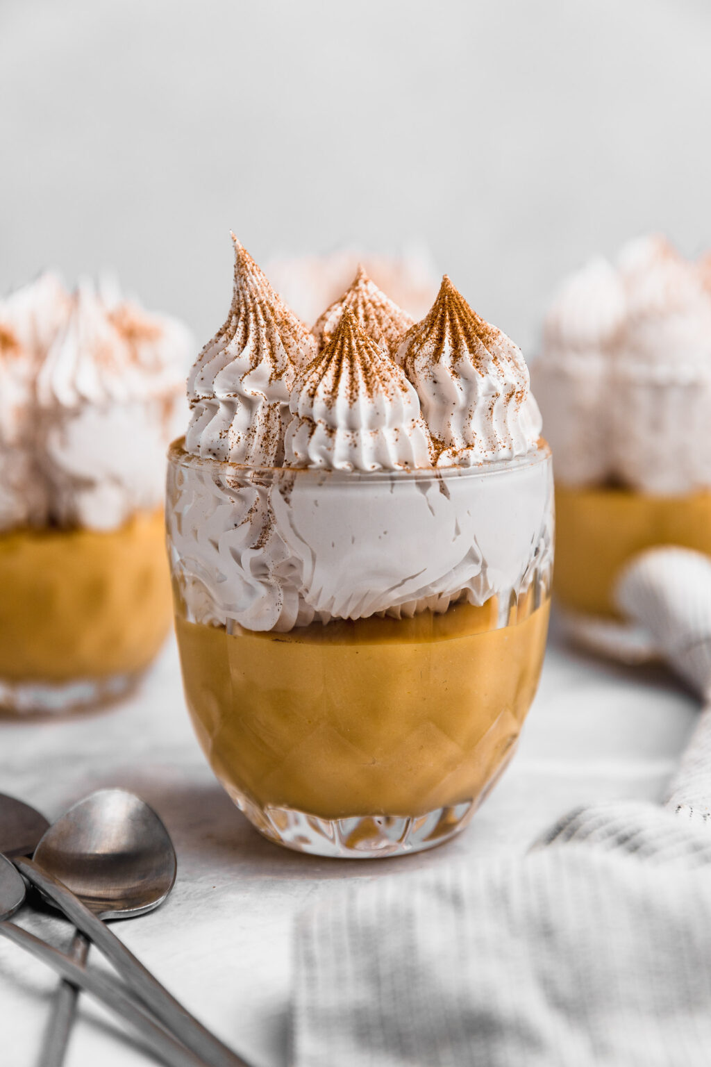 Suspiro de limeña de maracuyá (suspiro de maracuyá) - Cravings Journal