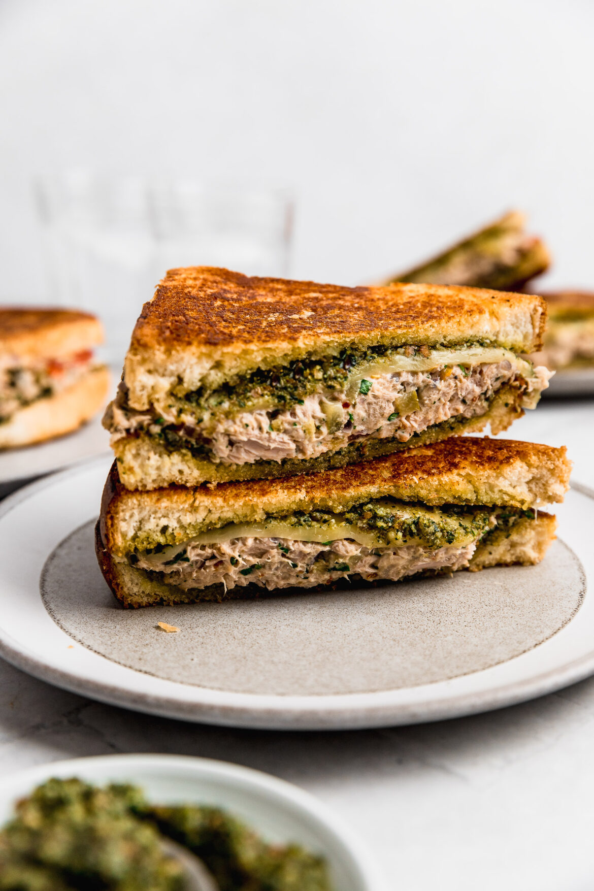 Sandwich de atún y queso caliente - Cravings Journal